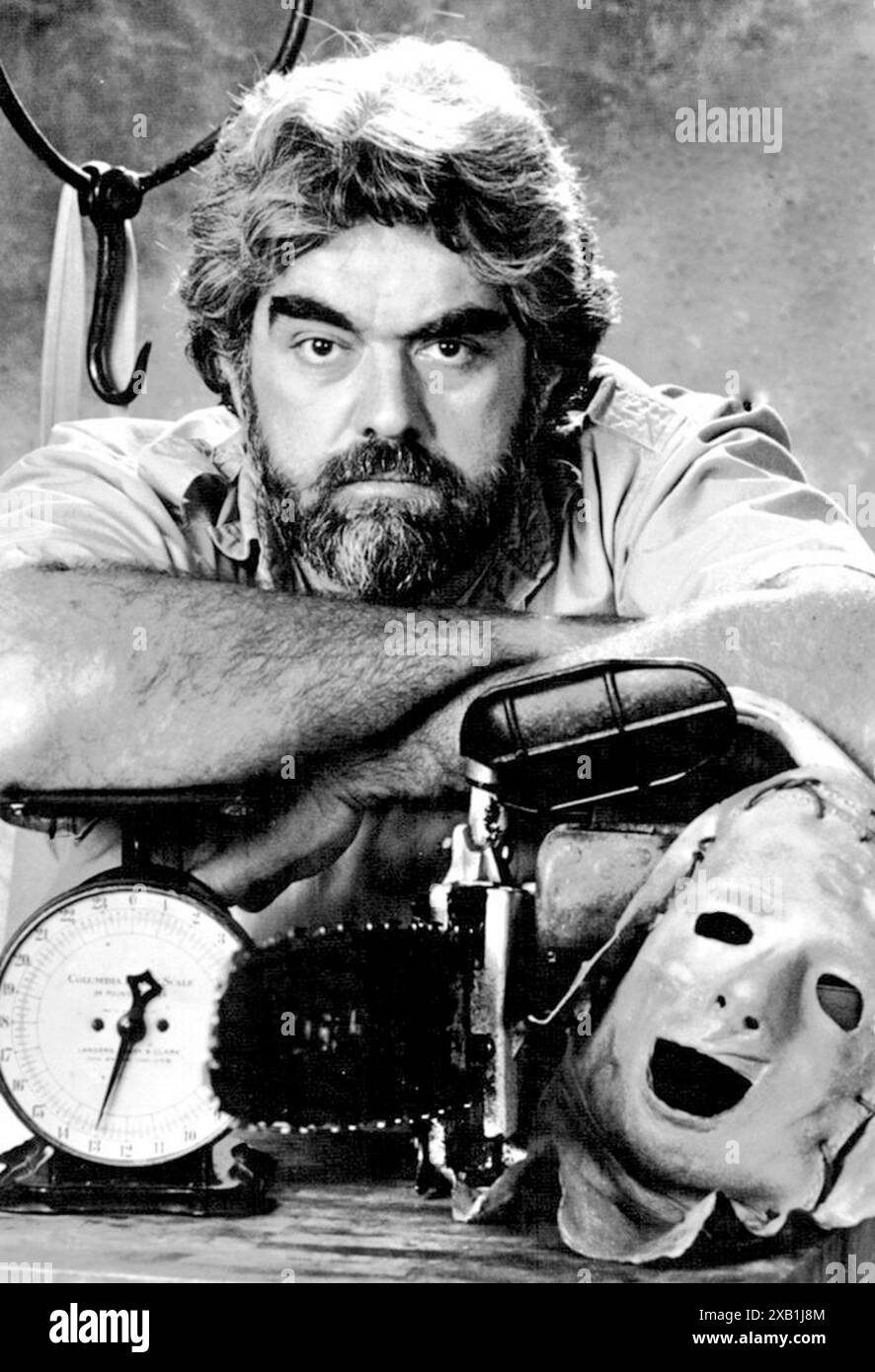 GUNNAR HANSEN in THE TEXAS CHAIN SAW MASSACRE (1974), directed by TOBE HOOPER. Credit: Vortex ...