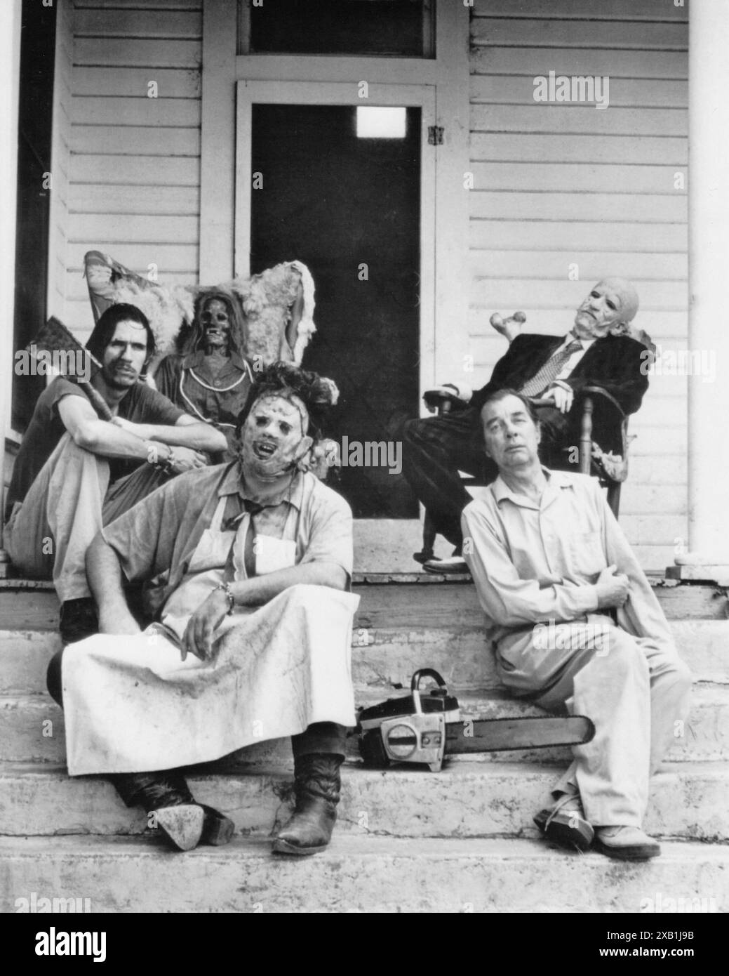 GUNNAR HANSEN, MARILYN BURNS, EDWIN NEAL, JOHN DUGAN and JIM SIEDOW in ...