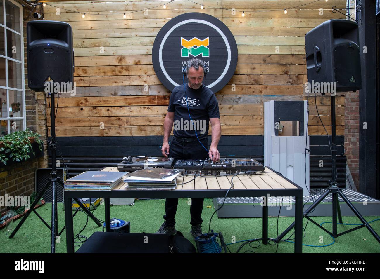 Dj rich flavours hi-res stock photography and images - Alamy