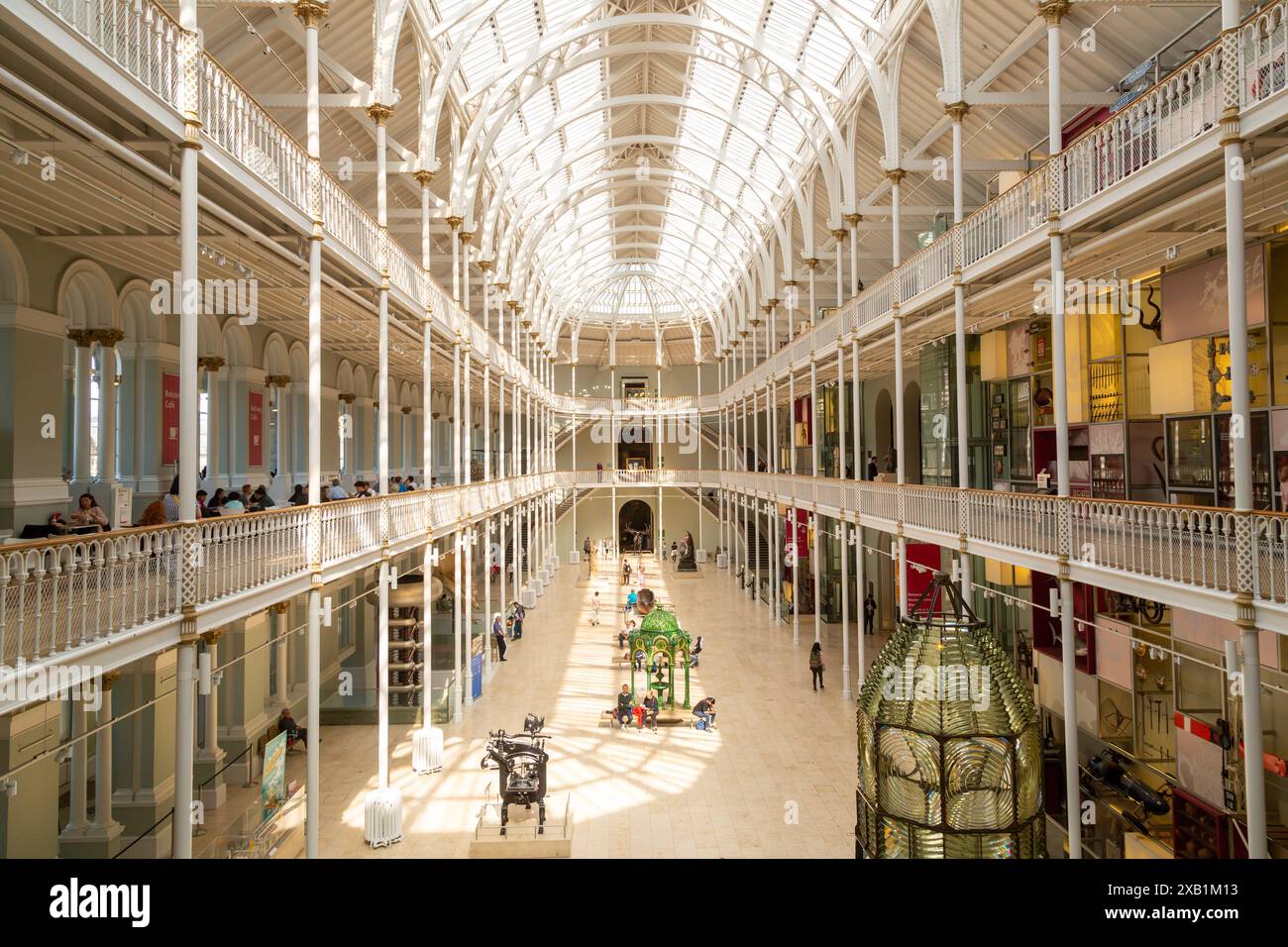 National gallery central hall hi-res stock photography and images - Alamy