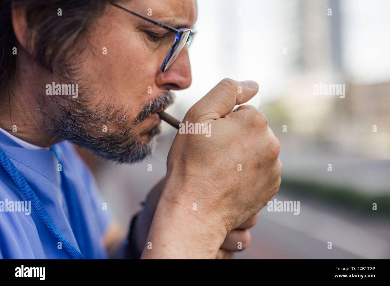Smoking recovery hi-res stock photography and images - Alamy