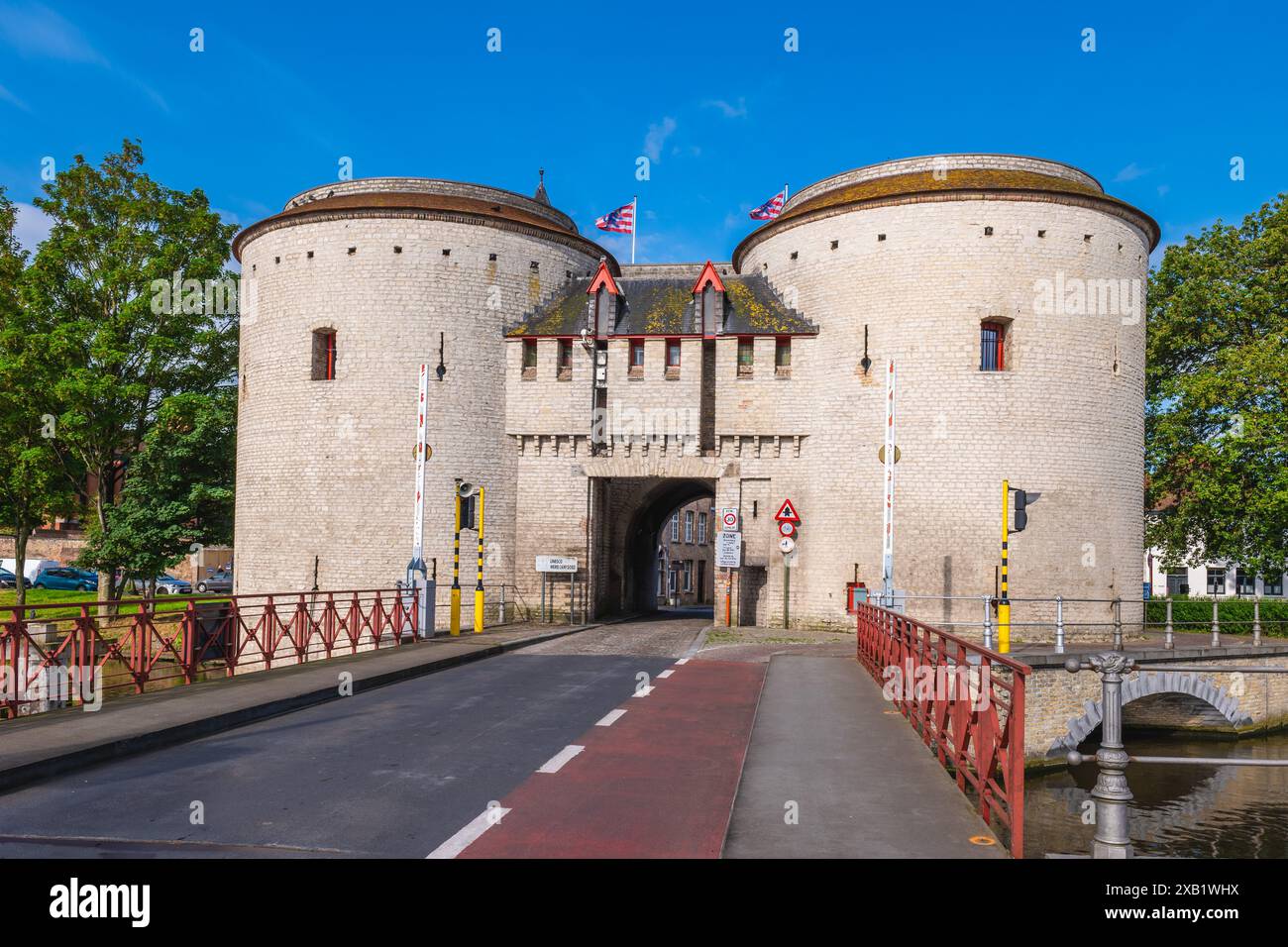 Kruispoort, or the Cross Gate, is the best preserved gates of Bruges in ...