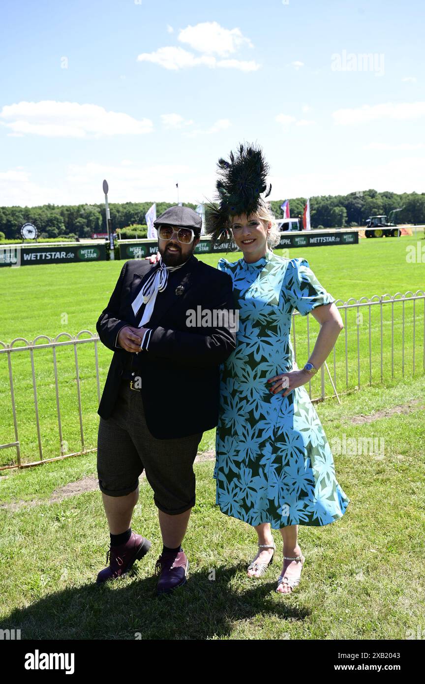 Steven Preisner und Eva Habermann beim Fashion Raceday auf der Rennbahn ...