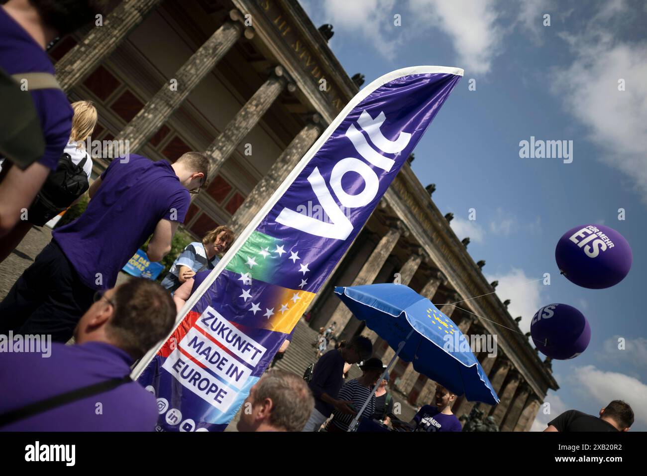 Volt DEU, Deutschland, Germany, Berlin, 02.06.2024 Mitglieder mit ...
