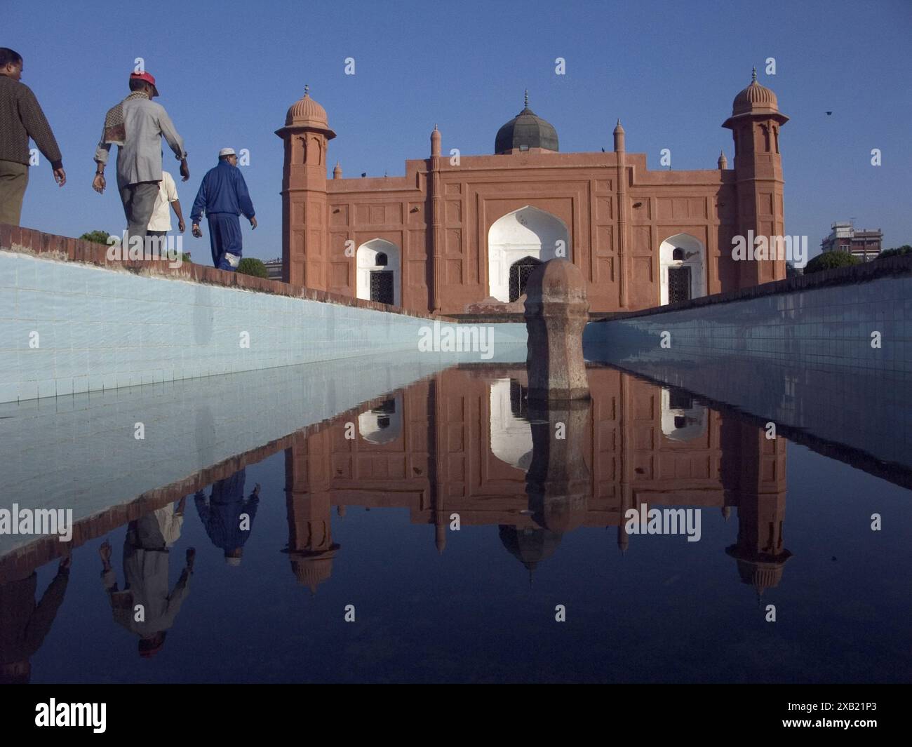 Memorial park in Old Dacca, Bangladesh Stock Photo - Alamy