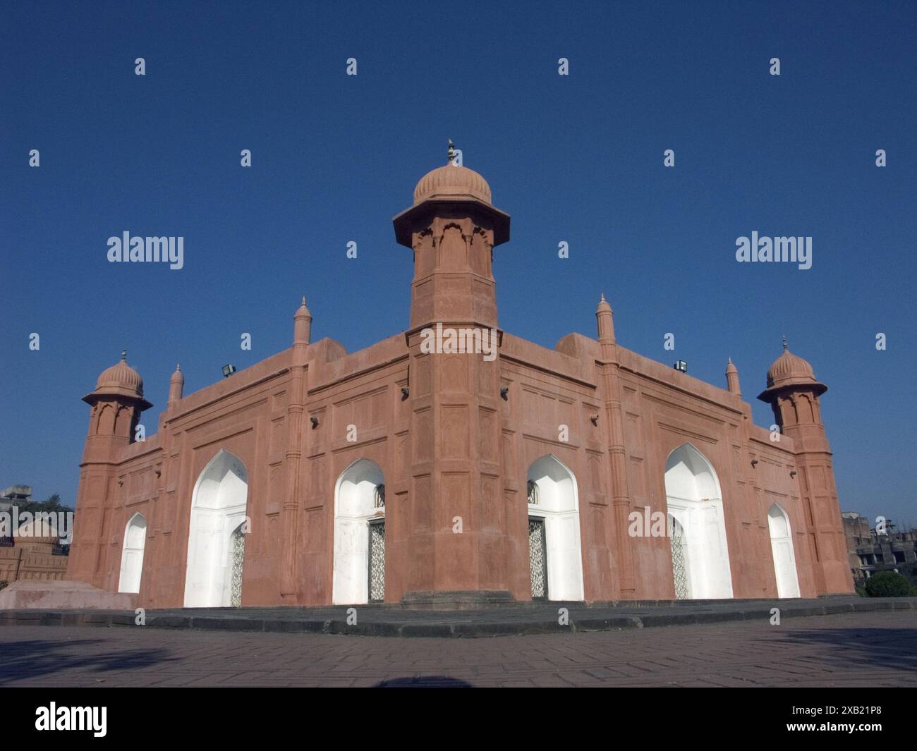 Memorial park in Old Dacca, Bangladesh Stock Photo - Alamy