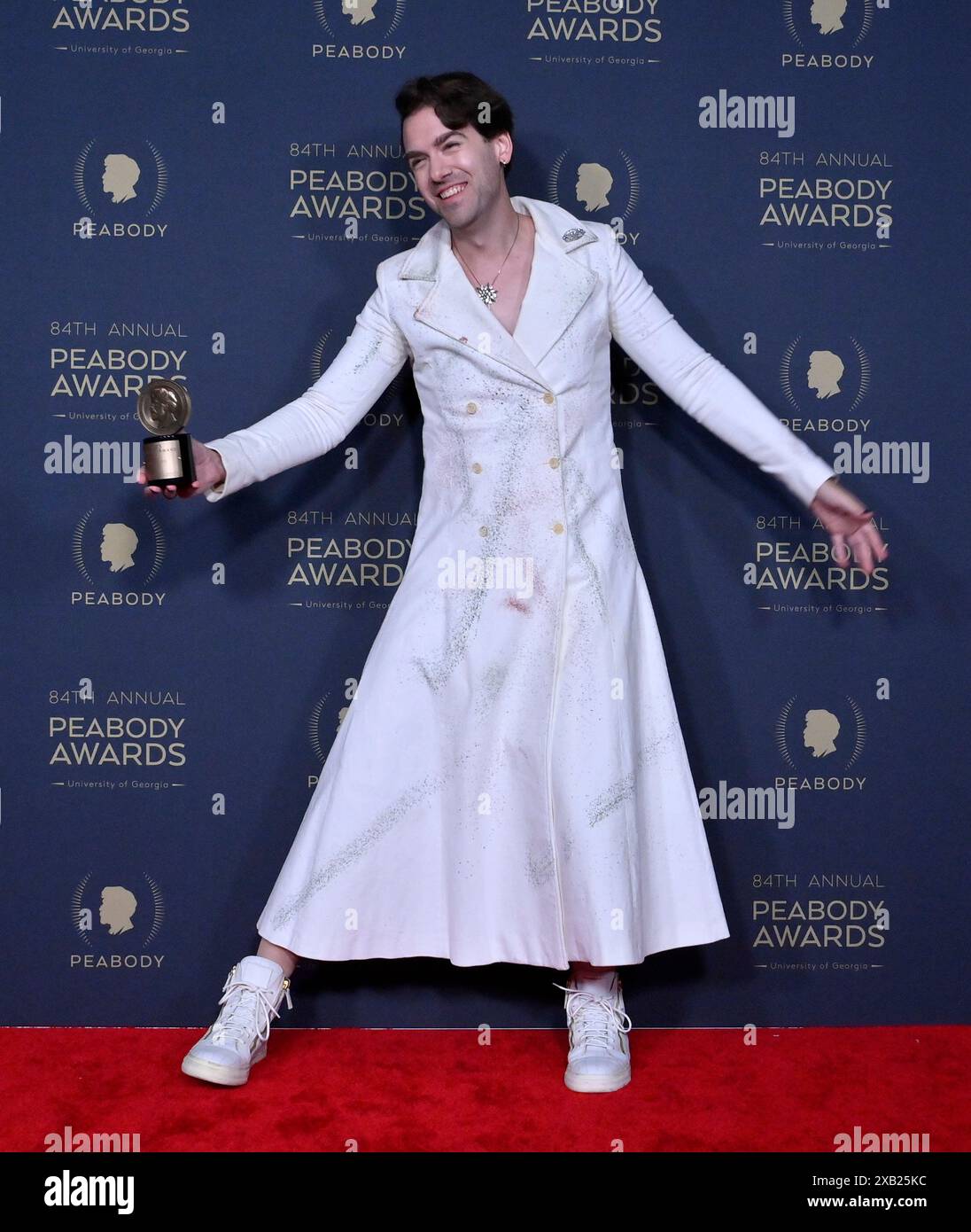 Beverly Hills, United States. 09th June, 2024. Teddy Dief poses in the ...