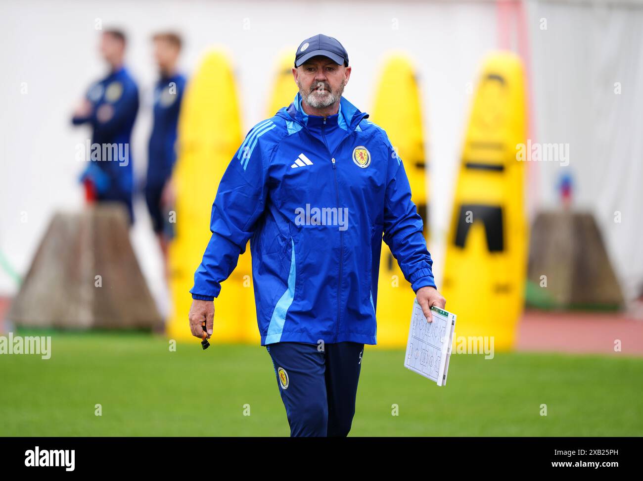Scotland manager Steve Clarke during a training session at Stadion am ...