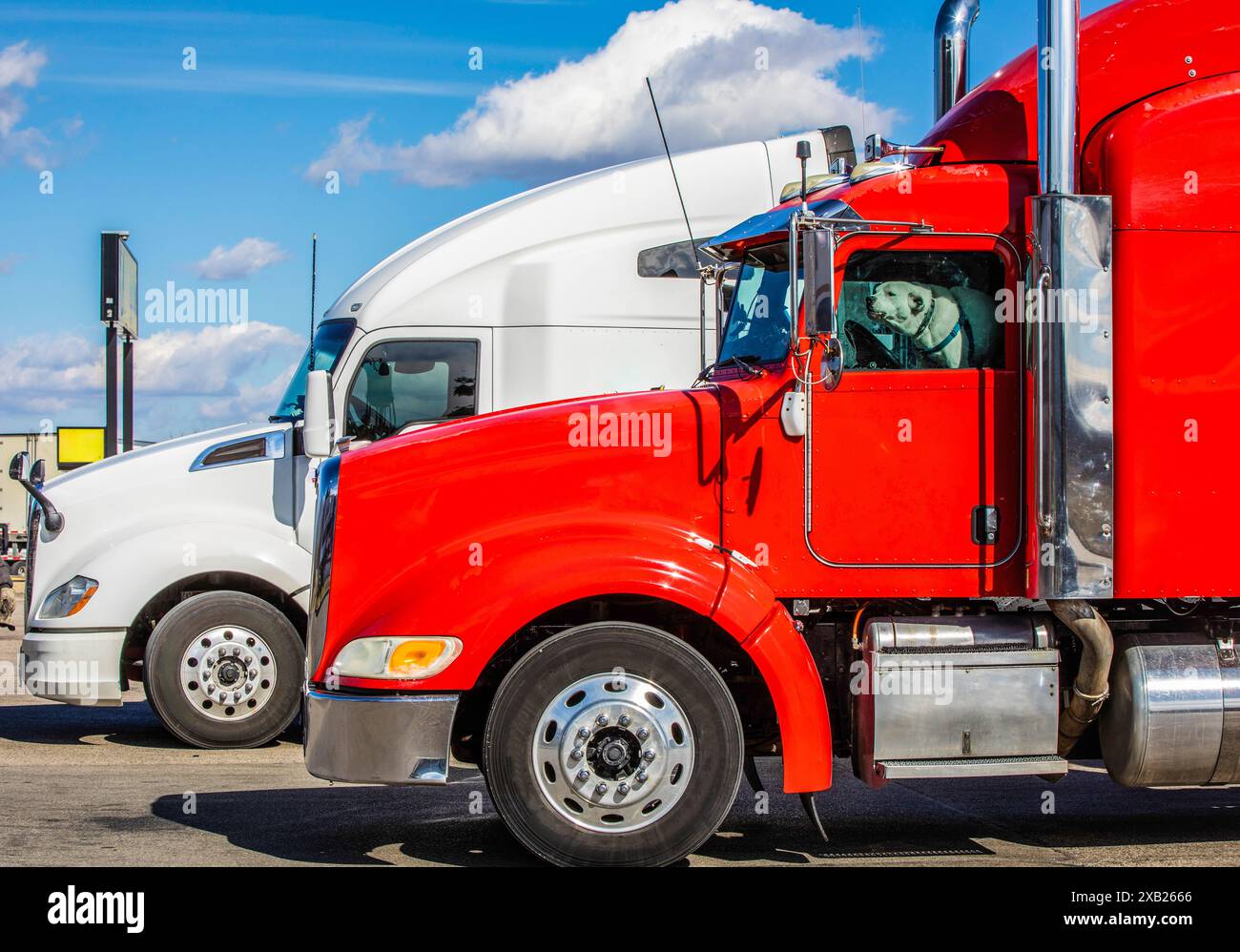 Truck stop and trucks in Ohio Stock Photo - Alamy