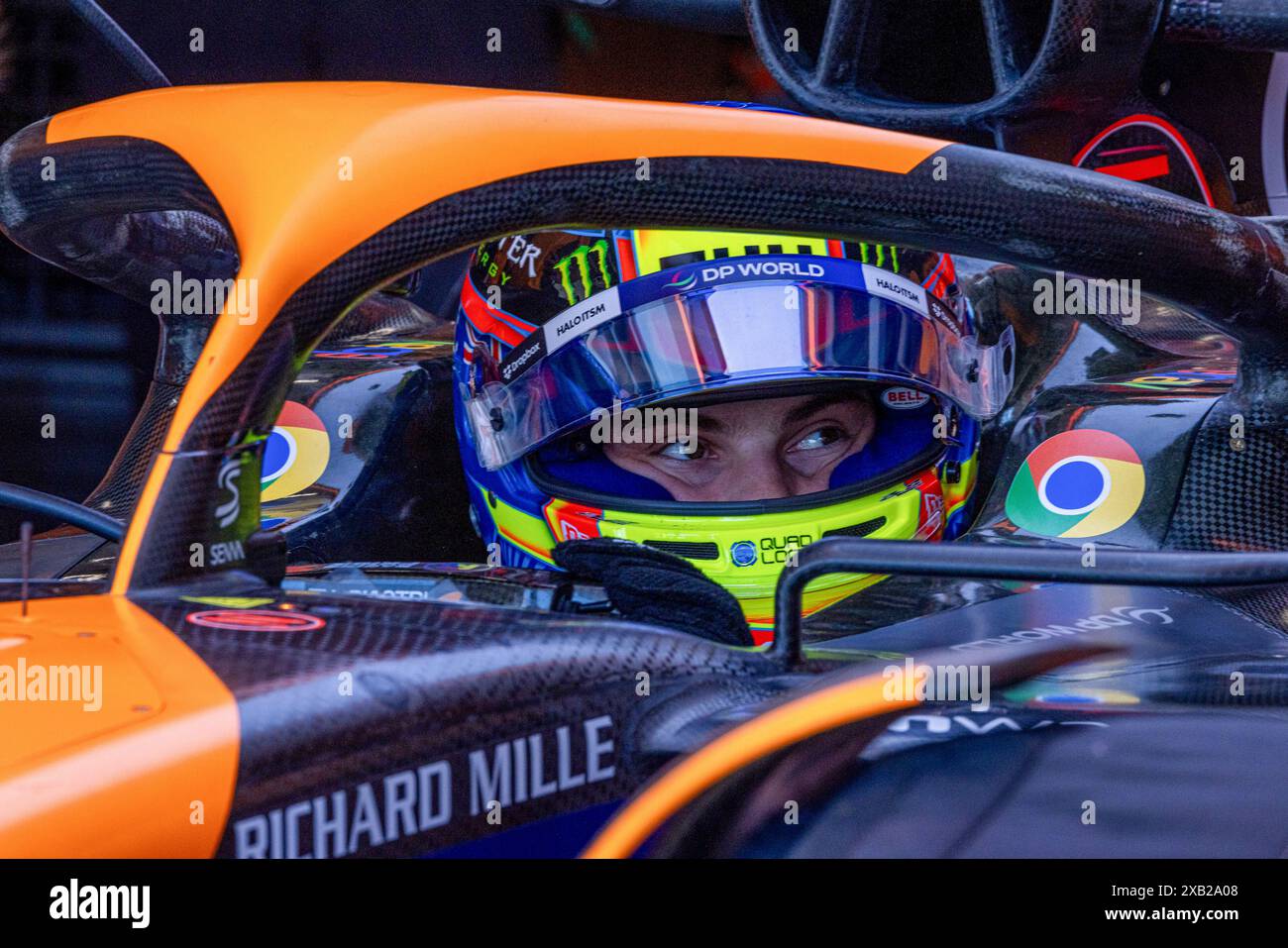 Oscar Piastri (AUS) - McLaren Formula 1 Team - McLaren MCL38 - Mercedes ...