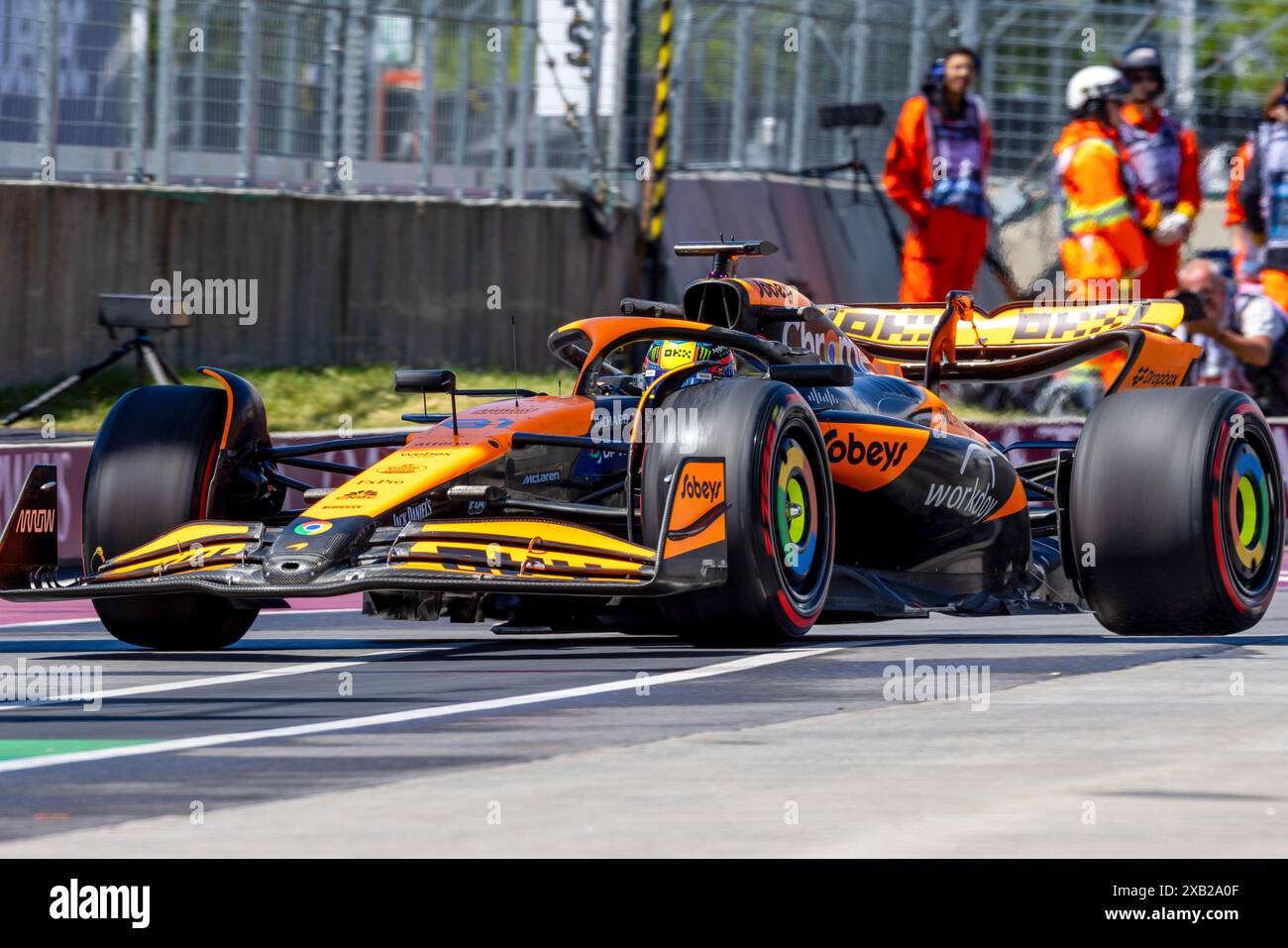 Oscar Piastri (AUS) - McLaren Formula 1 Team - McLaren MCL38 - Mercedes ...