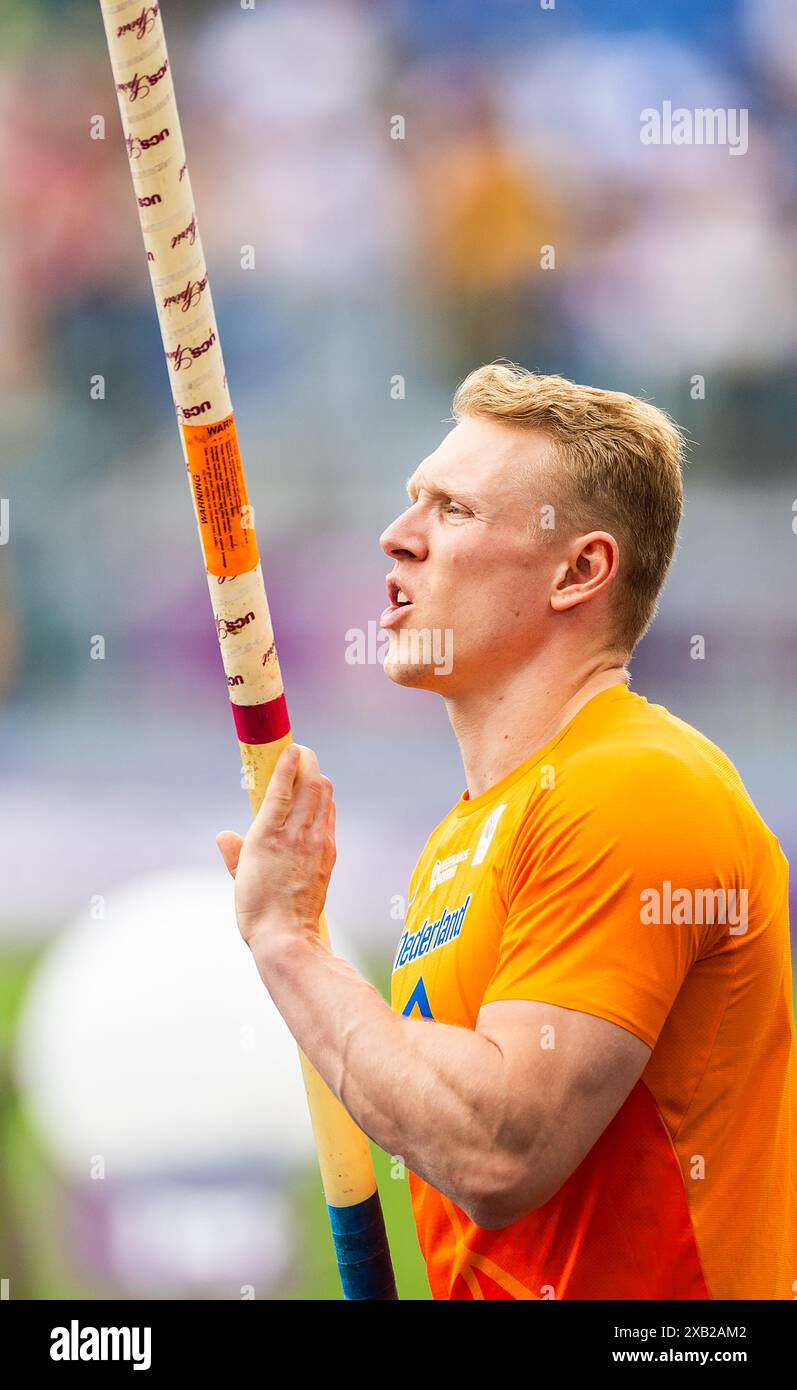 ROME - Menno Vloon in action in the pole vault event on the fourth day ...