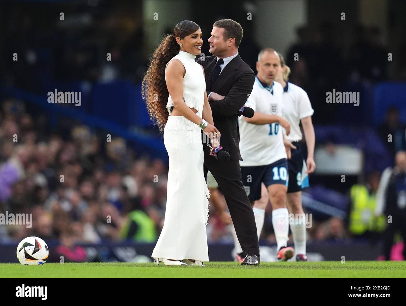 Presenters Alex Scott (left) and Dermot O'Leary before Soccer Aid for ...