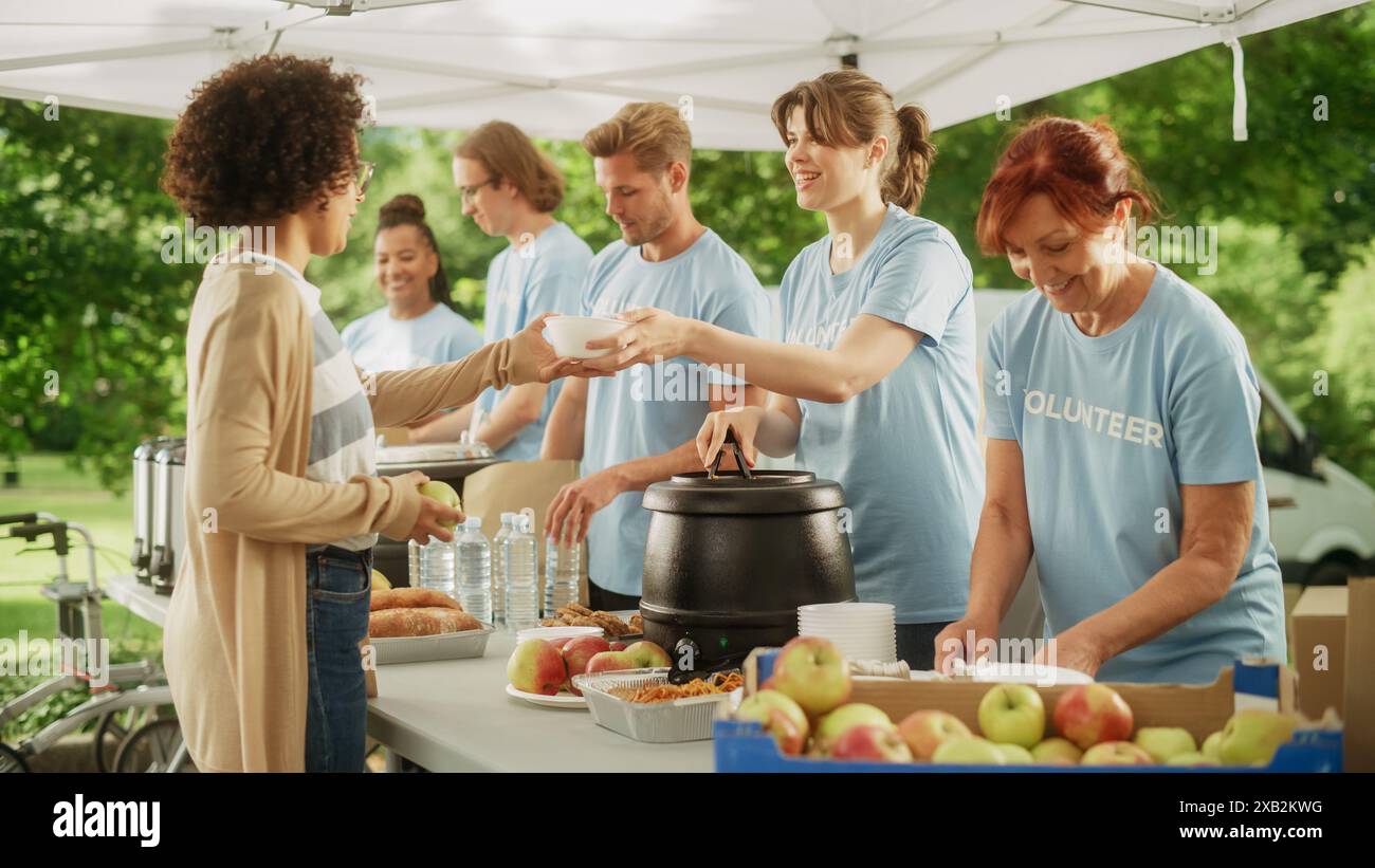 Food sharing charity hi-res stock photography and images - Alamy
