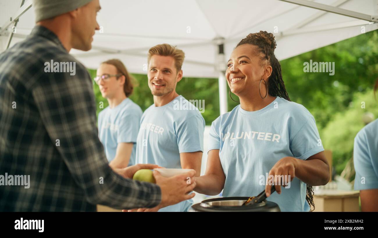 Humanitarian Organization Fighting Hunger: Volunteers Preparing Free ...