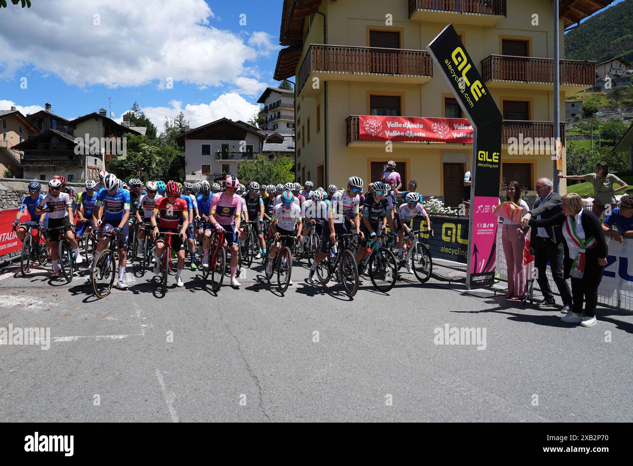 Aymavilles, Italia. 10th June, 2024. The start during the 2st stage of ...