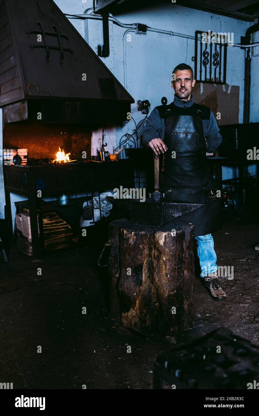 Muscular blacksmith in forge hi-res stock photography and images - Alamy