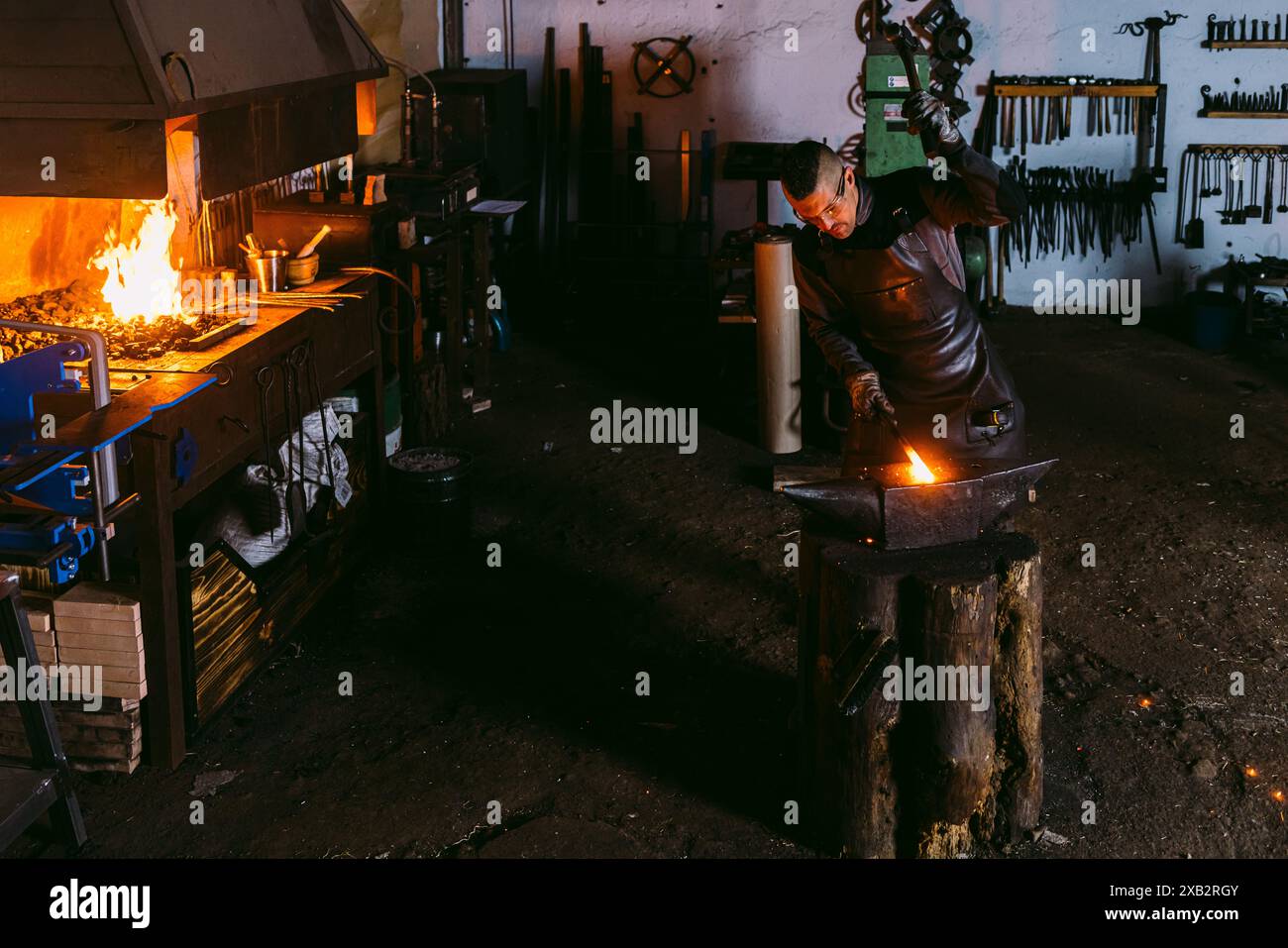 Tempering tools hi-res stock photography and images - Alamy