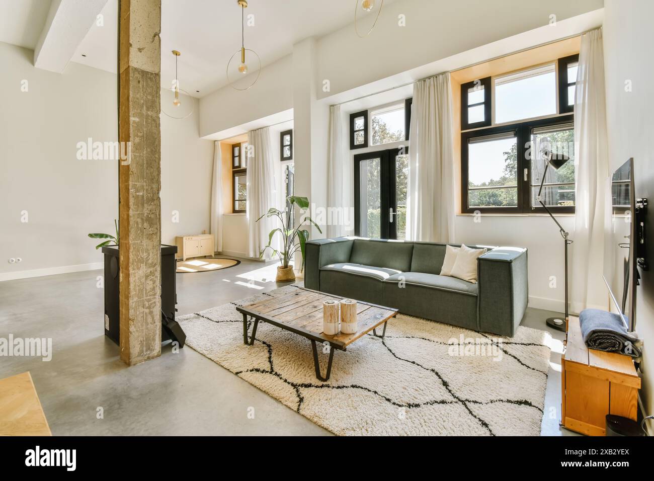 Minimalist high ceiling living room store