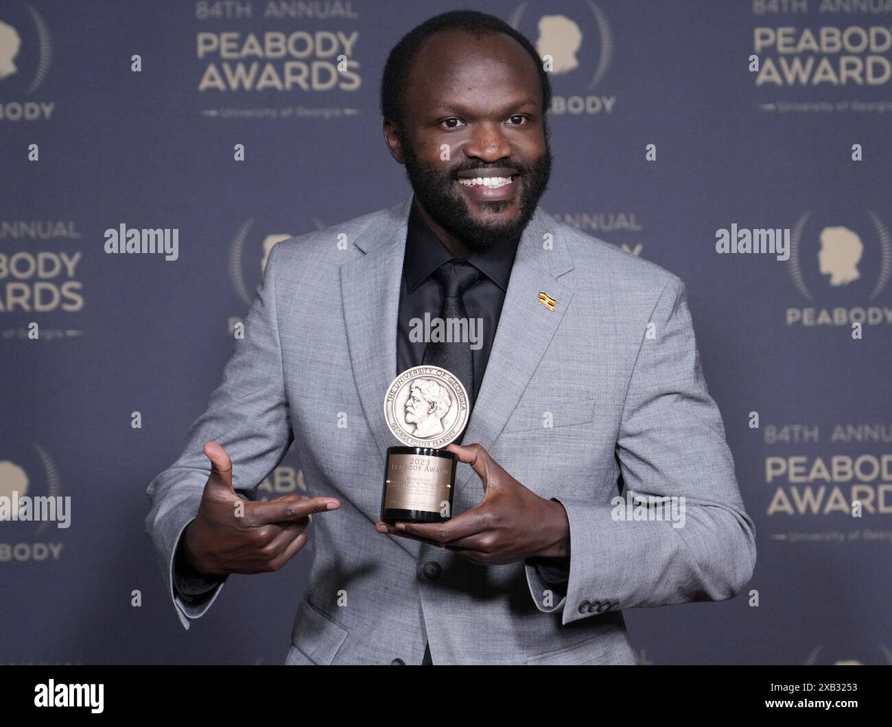 Los Angeles, USA. 09th June, 2024. Moses Bwayo pose in the press room ...
