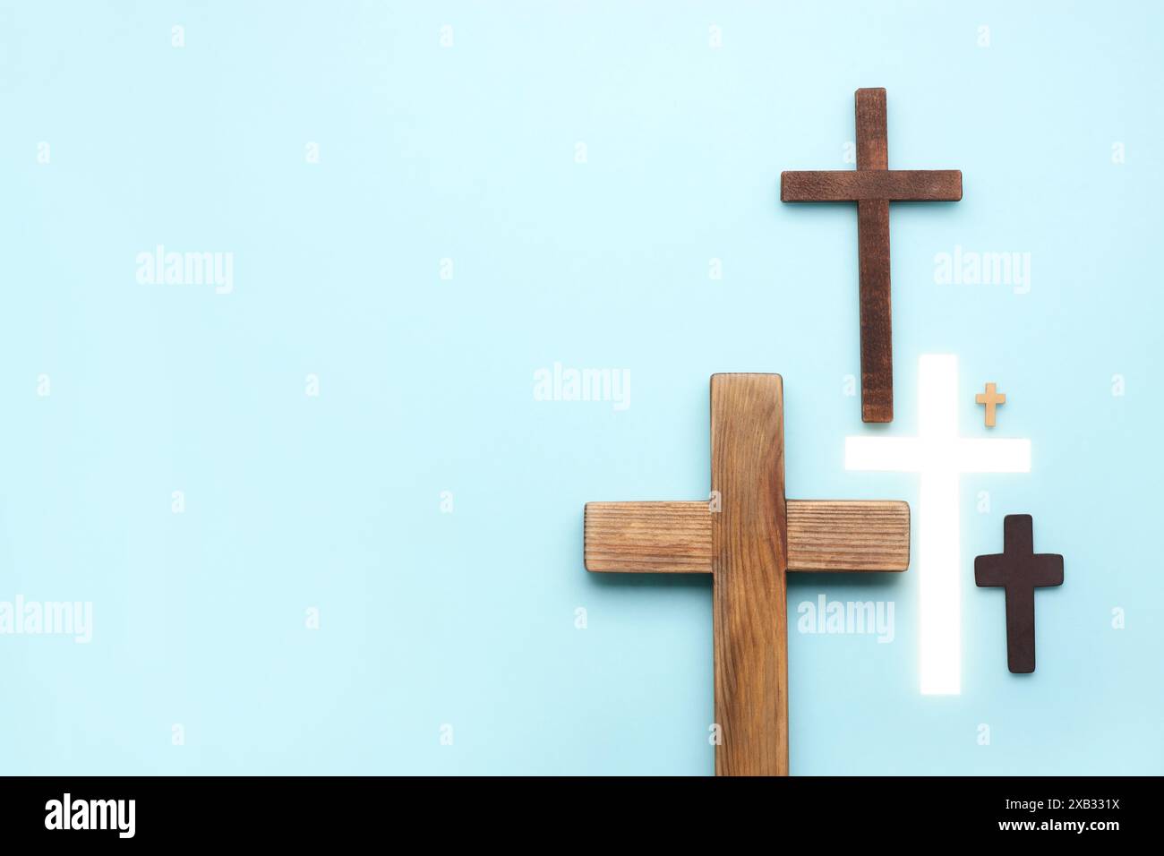 Different crosses hi-res stock photography and images - Alamy