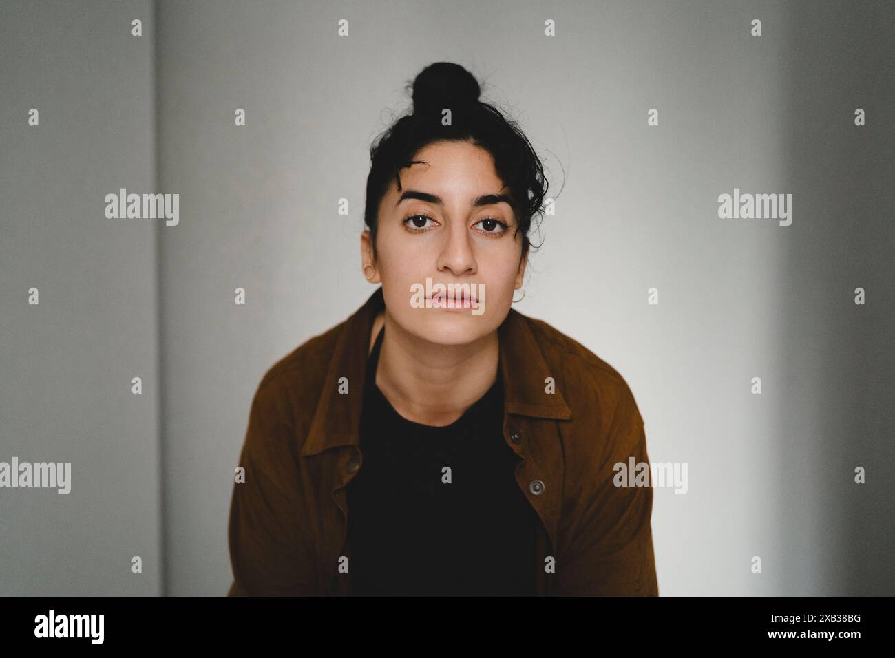 Headshot portrait young latina hi-res stock photography and images - Alamy