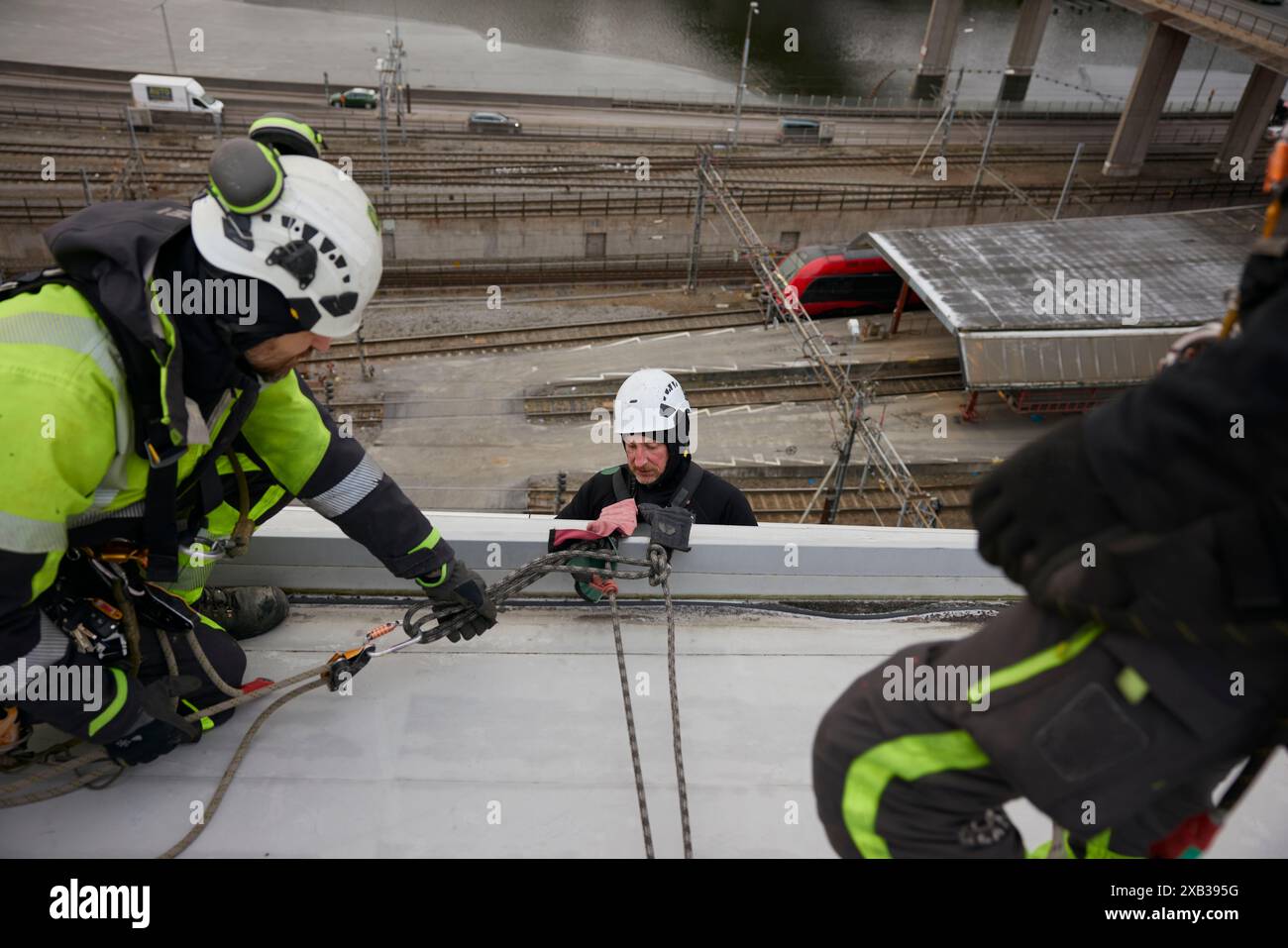 Safeguard workers hi-res stock photography and images - Alamy