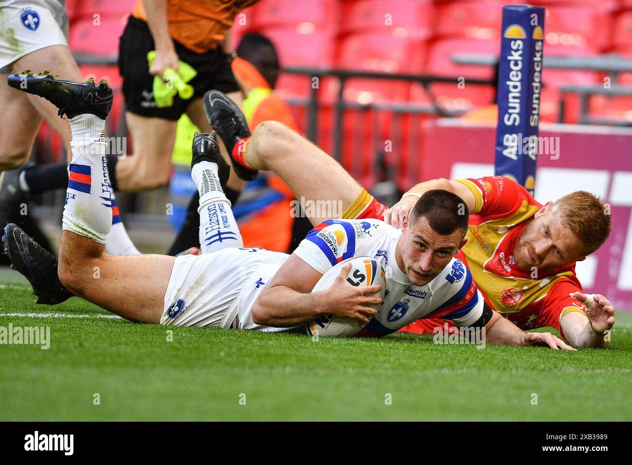 London, England - 8th June 2024 - Wakefield Trinity's Oliver Pratt ...