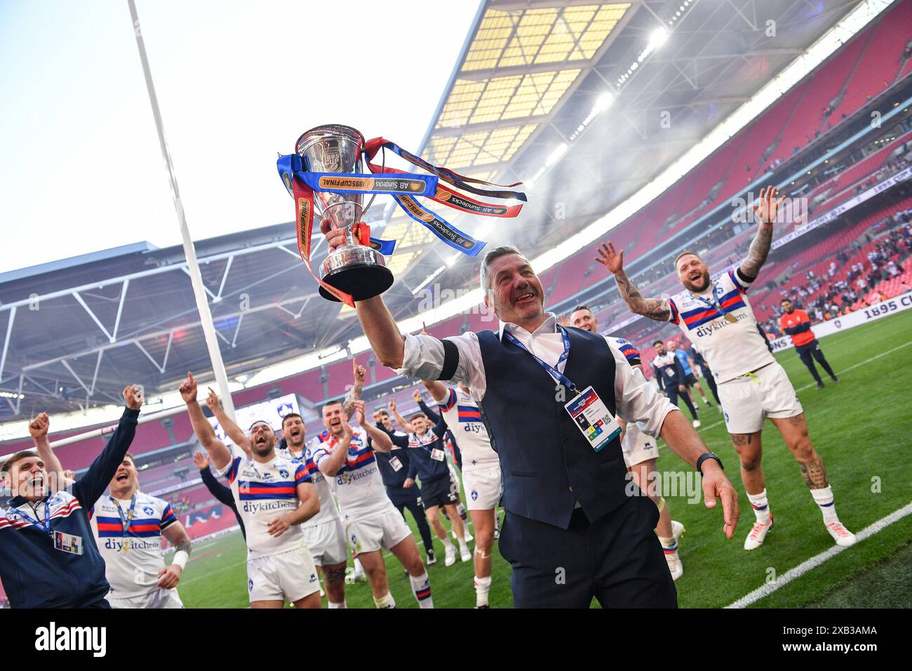 London, England - 8th June 2024 -Darryl Powell Head Coach of Wakefield ...