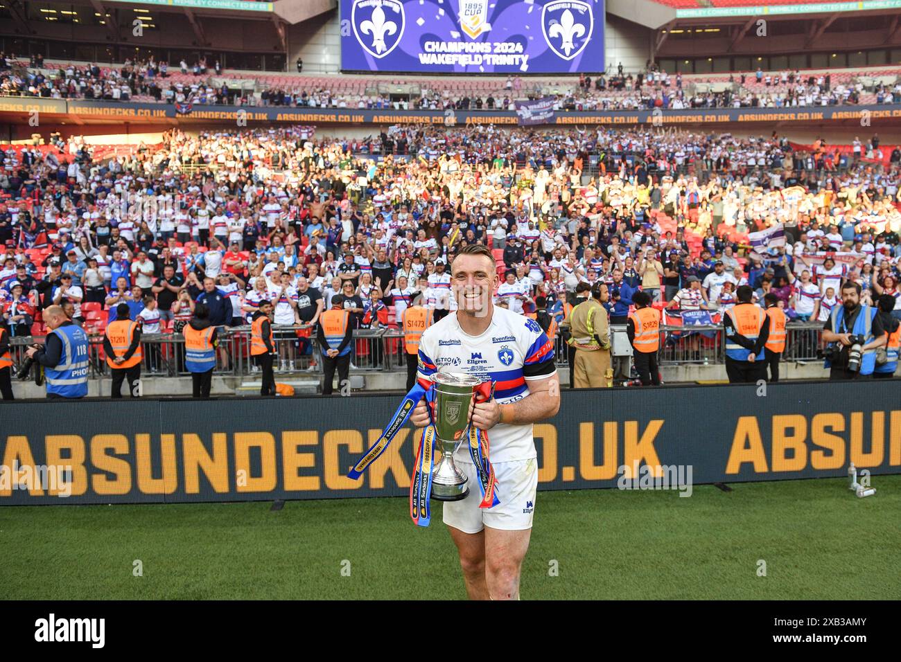 London, England - 8th June 2024 - Wakefield Trinity's captain Matty ...