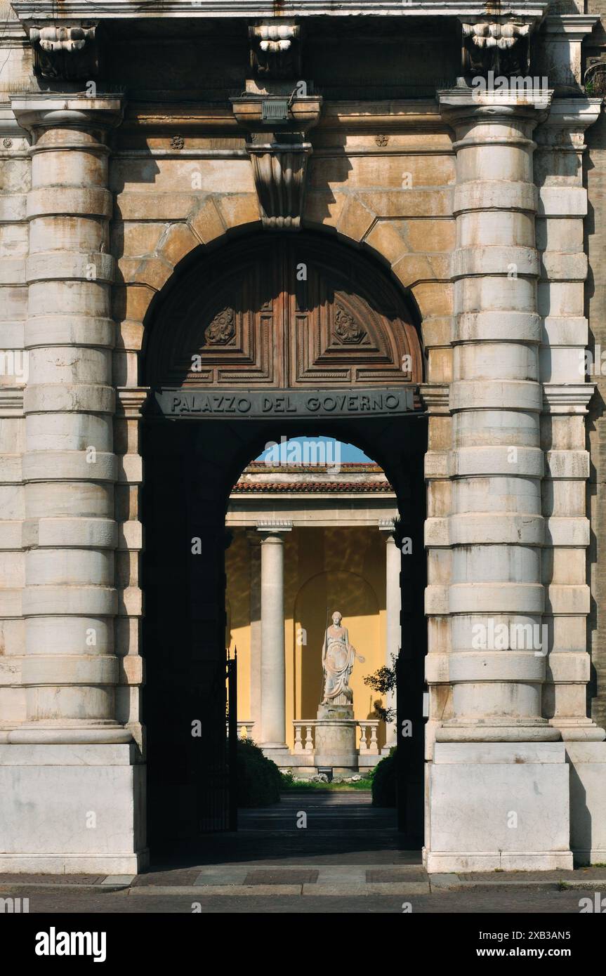Paulucci piazza hi-res stock photography and images - Alamy