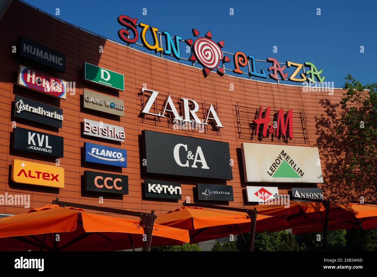 Sun Plaza Logo