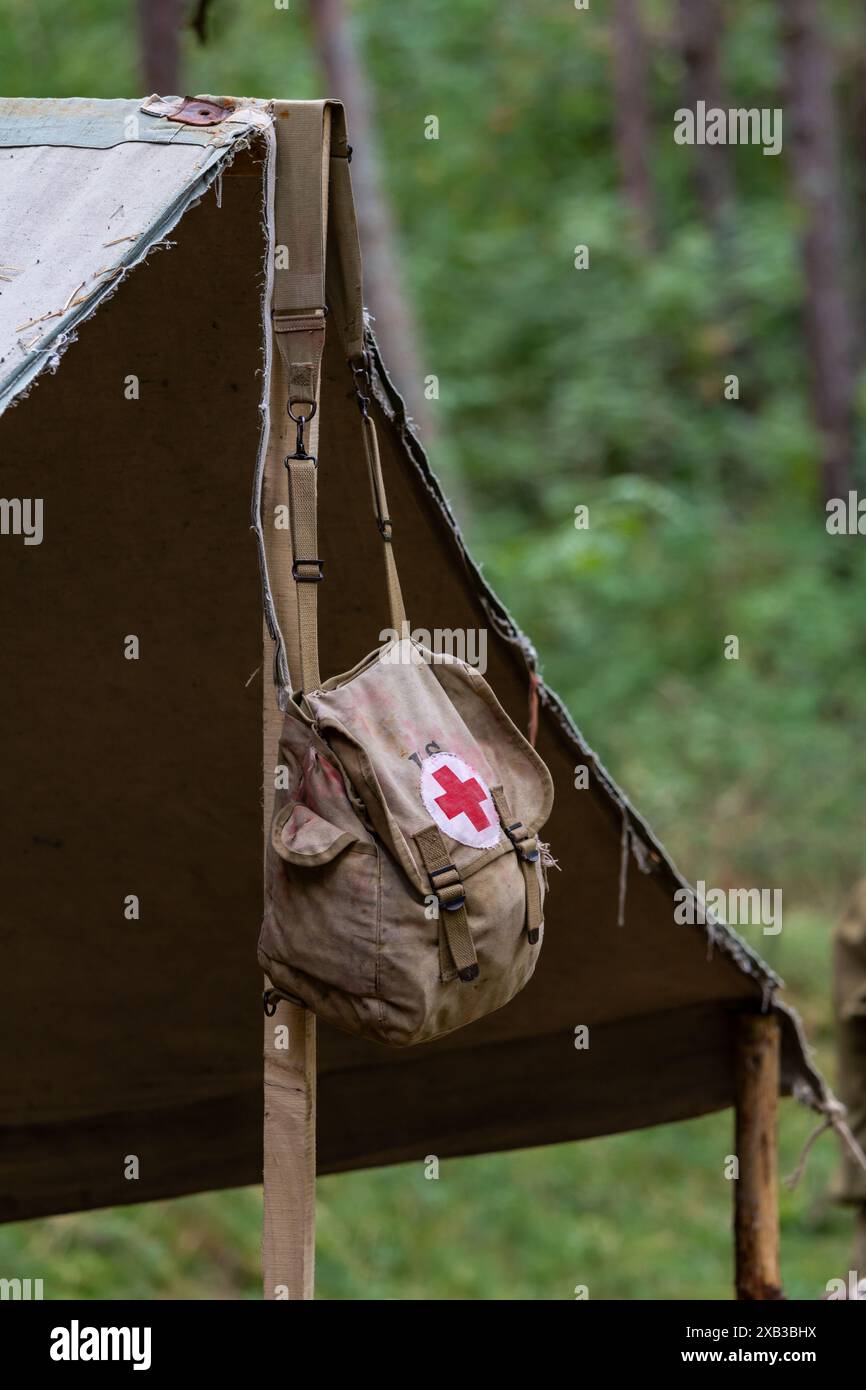 American soldiers medical care hi-res stock photography and images - Alamy