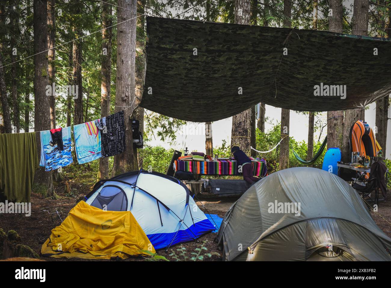 Free tents hi-res stock photography and images - Alamy