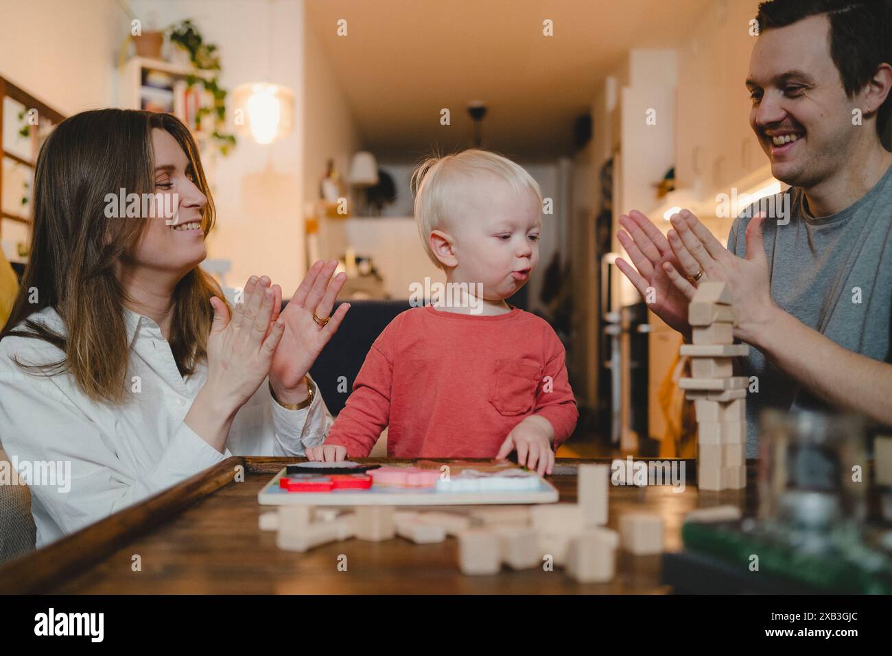 Stacking blocks hi-res stock photography and images - Alamy