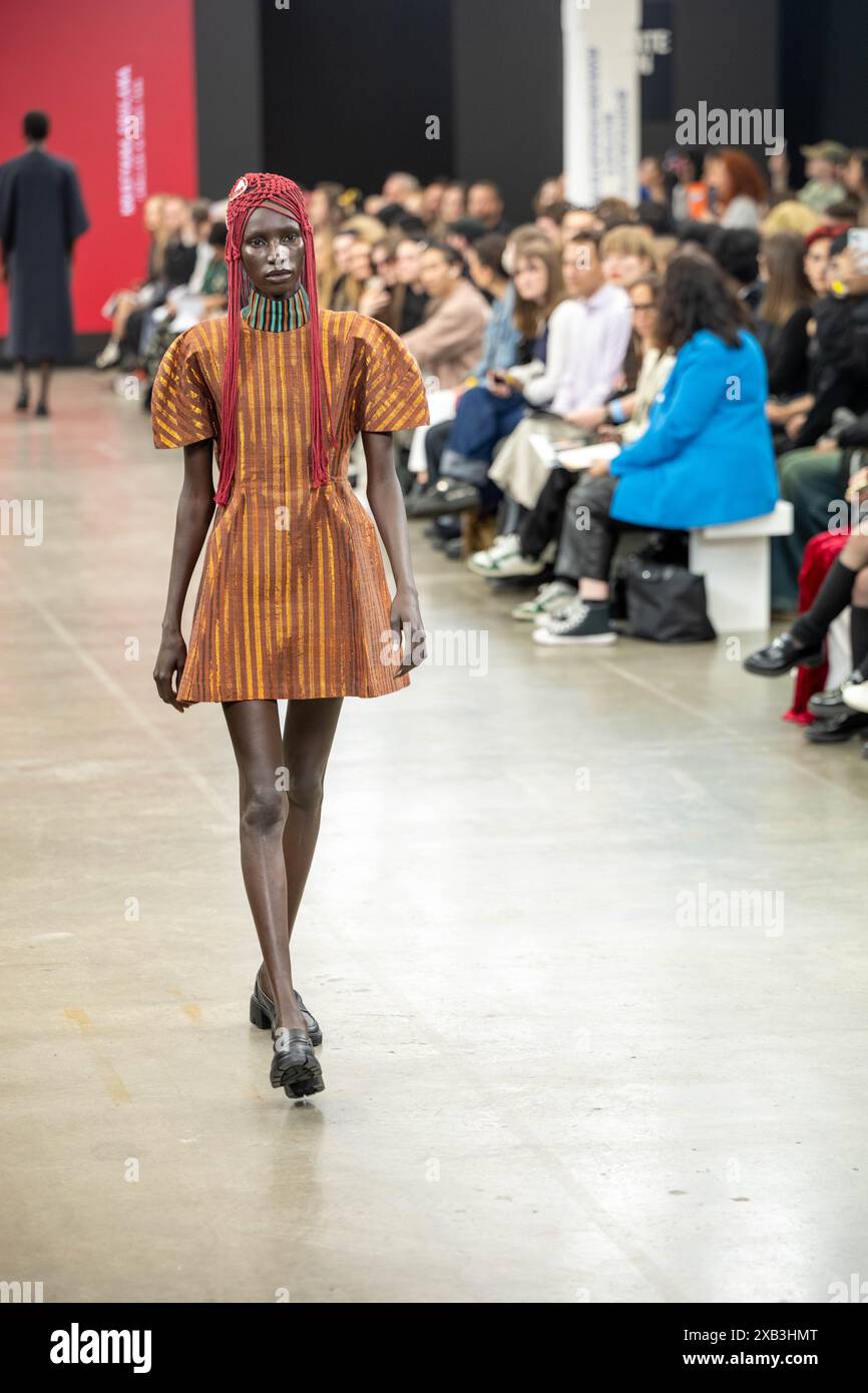 Graduate fashion week london 2024 hi-res stock photography and images ...