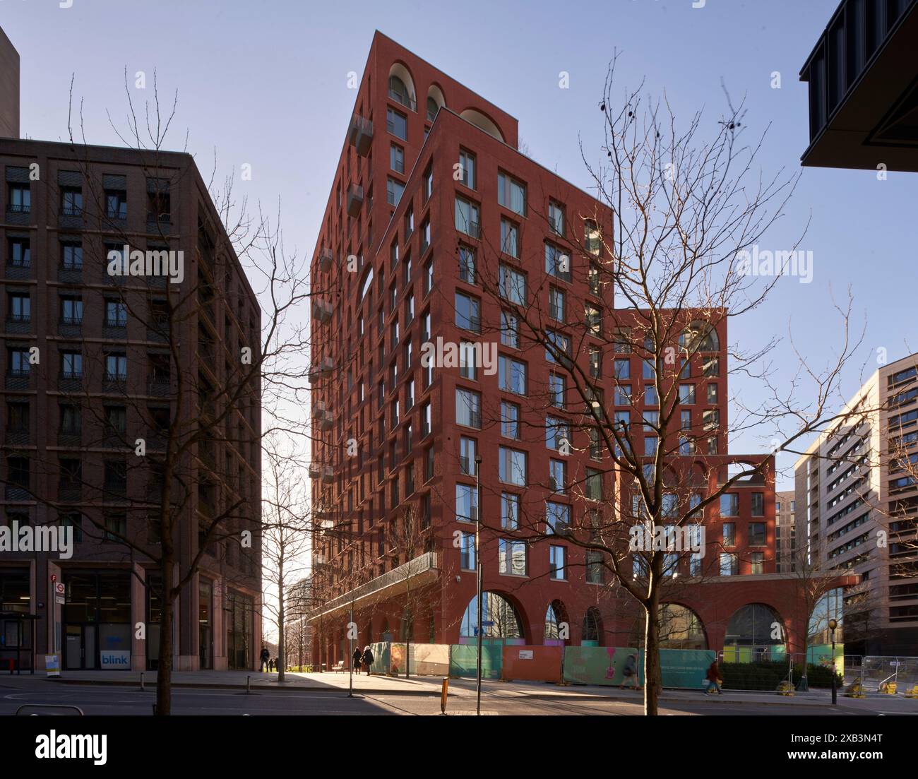 Building facades and Tapper Walk. Cadence - King's Cross, London ...