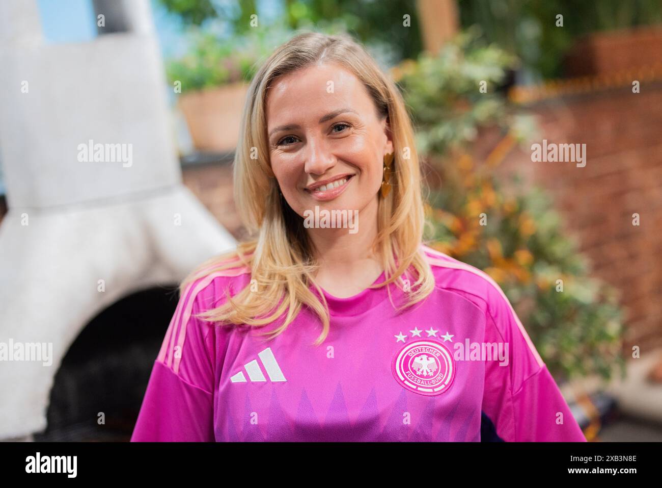 PRODUCTION - 10 June 2024, North Rhine-Westphalia, Cologne: Ania ...