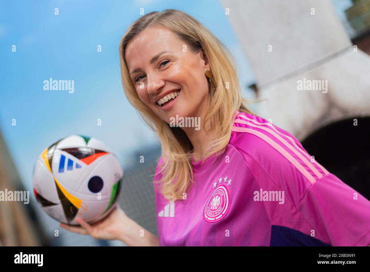 Cologne, Germany. 10th June, 2024. Ania Niedieck, actress, stands at a ...