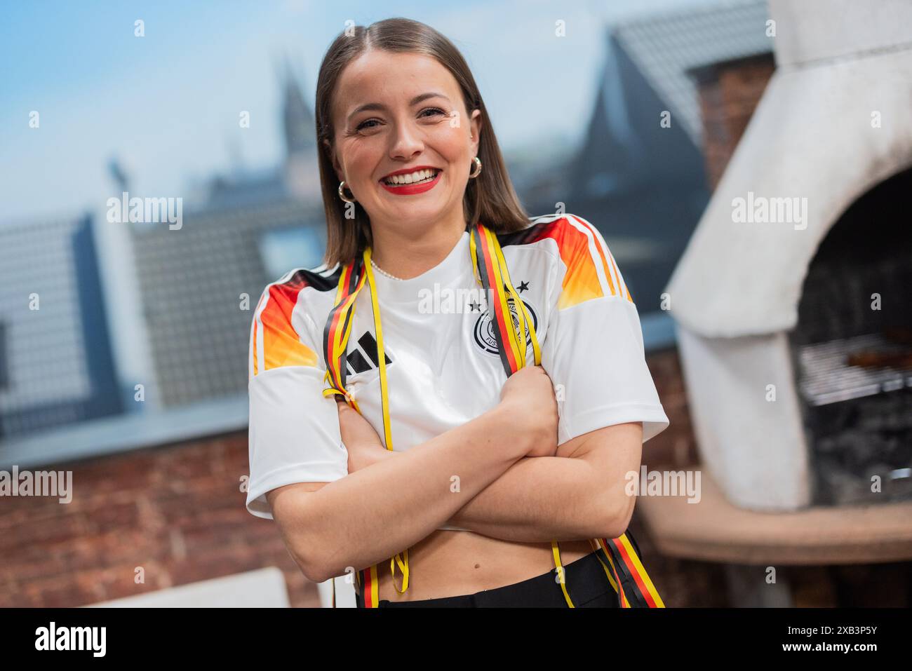 PRODUCTION - 10 June 2024, North Rhine-Westphalia, Cologne: Julia ...