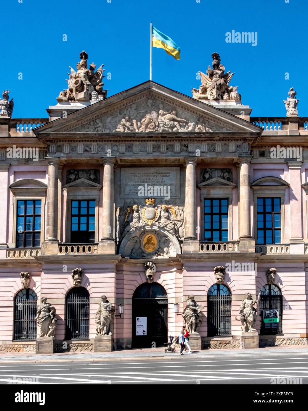 Deutsche Historisches Museum exterior, German History museum in Unter ...
