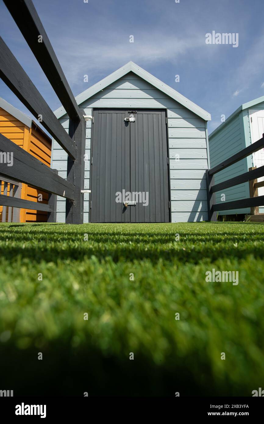 Artificial grass beach hut hi-res stock photography and images - Alamy