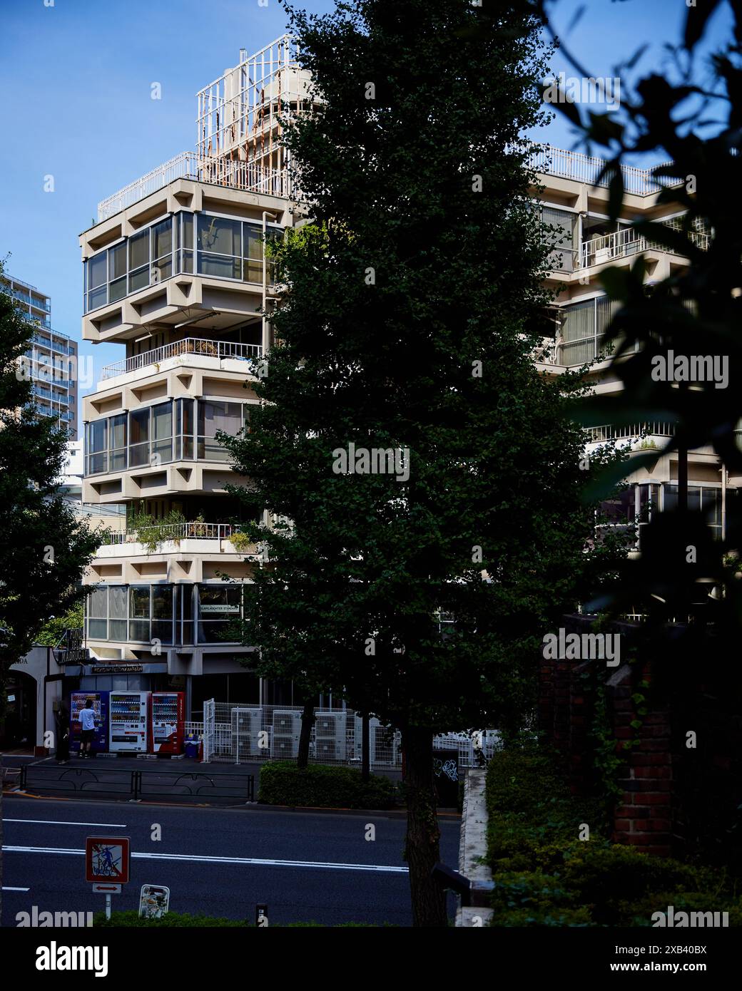 Villa Bianca (ビラ・ビアンカ), designed by Hotta Eiji, 1964; Tokyo, Japan ...