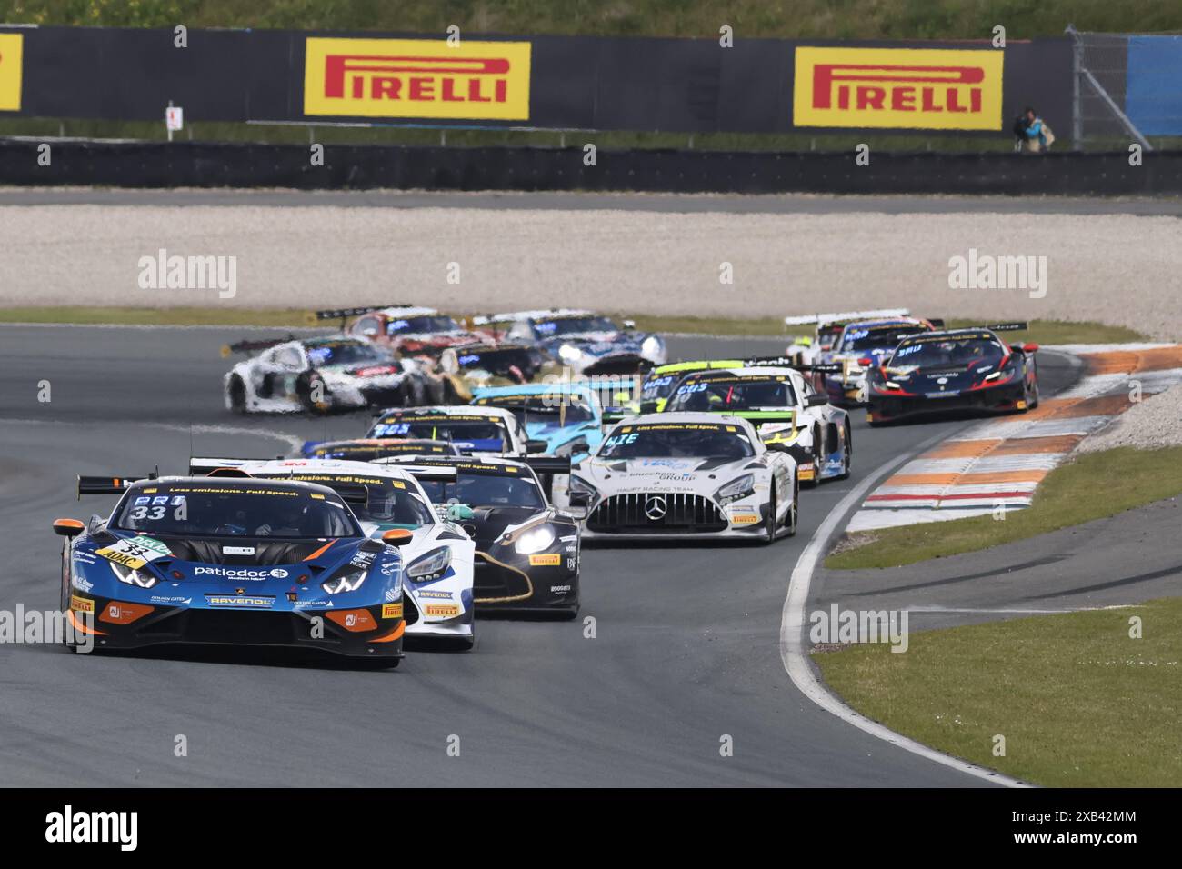 Start Rennen 2, Sonntag, mit Simon Connor Primm (DEU) / Jonas Greif ...