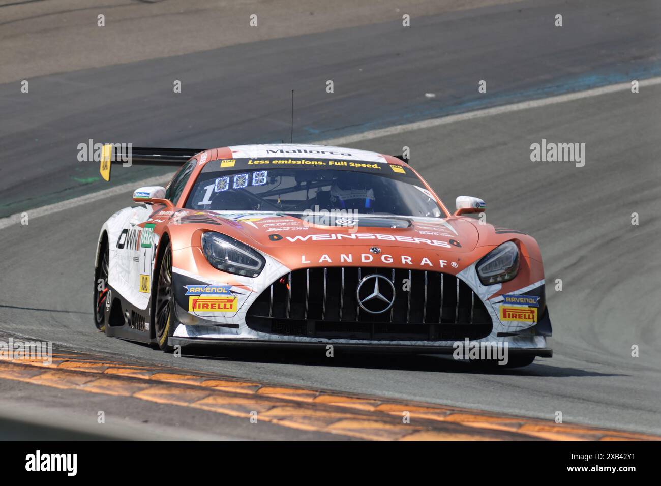 Tom Kalender (Hamm/Sieg) / Elias Seppaenen (FIN), #1, Mercedes-AMG GT3 ...