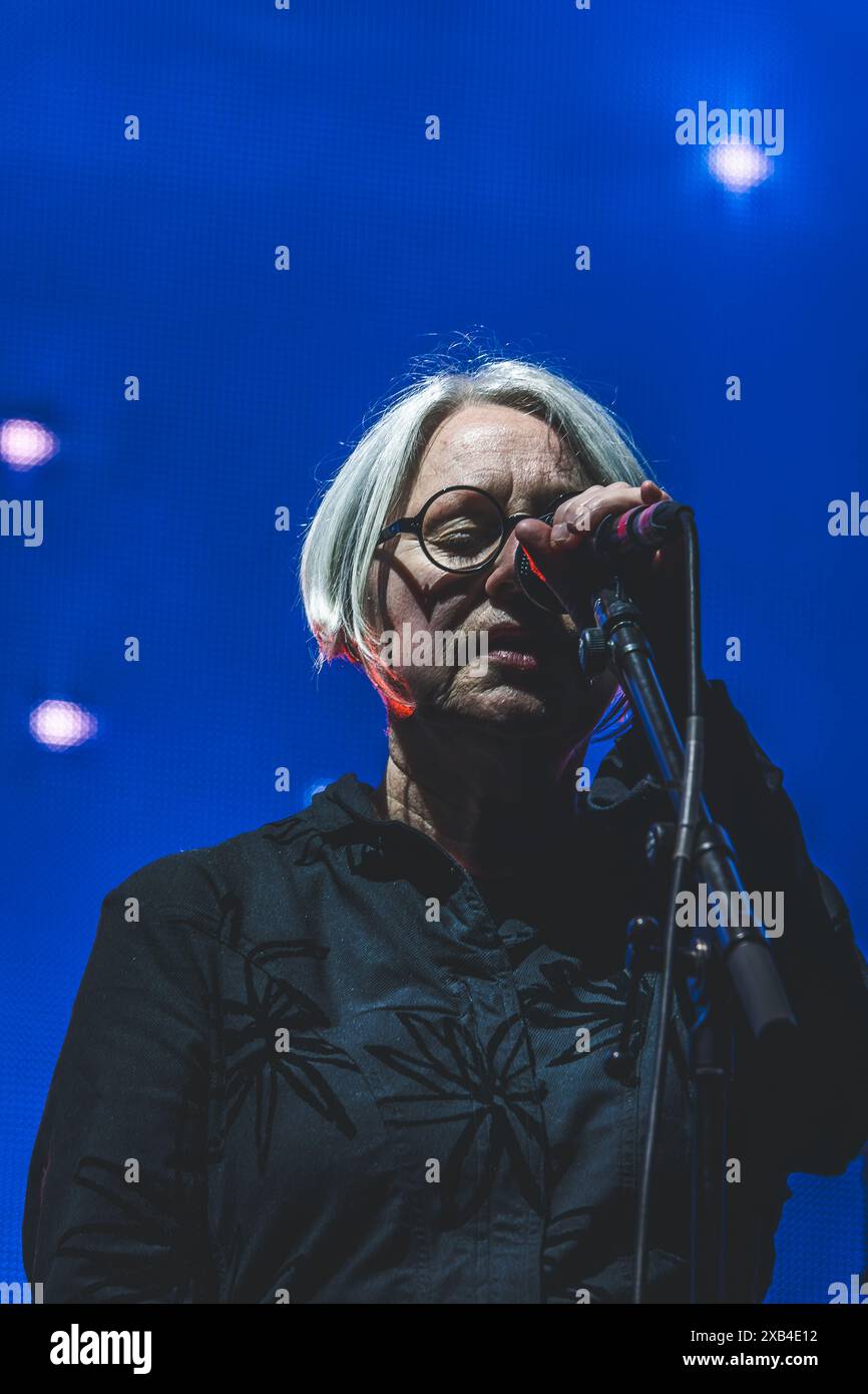 Elizabeth davidson fraser hi-res stock photography and images - Alamy