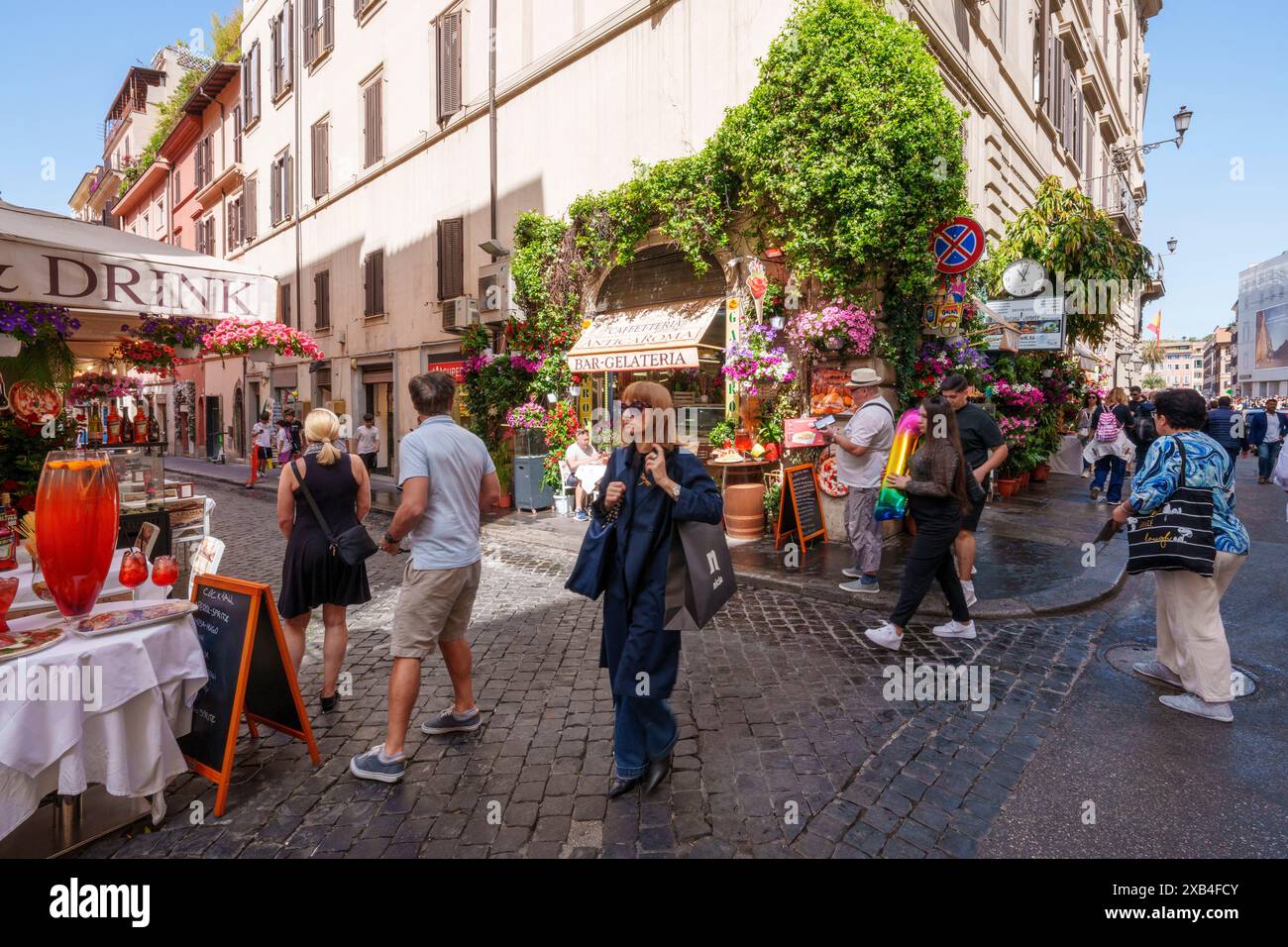 Roma culture hi-res stock photography and images - Alamy