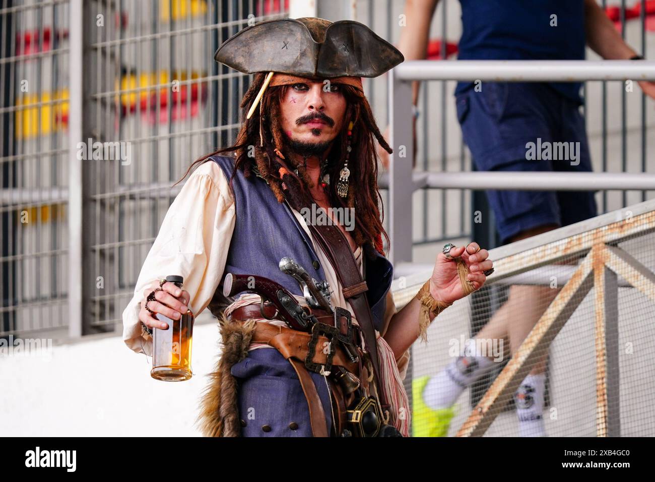 The Italian lookalike of Jack Sparrow, mascot of Milano Seamen during ...