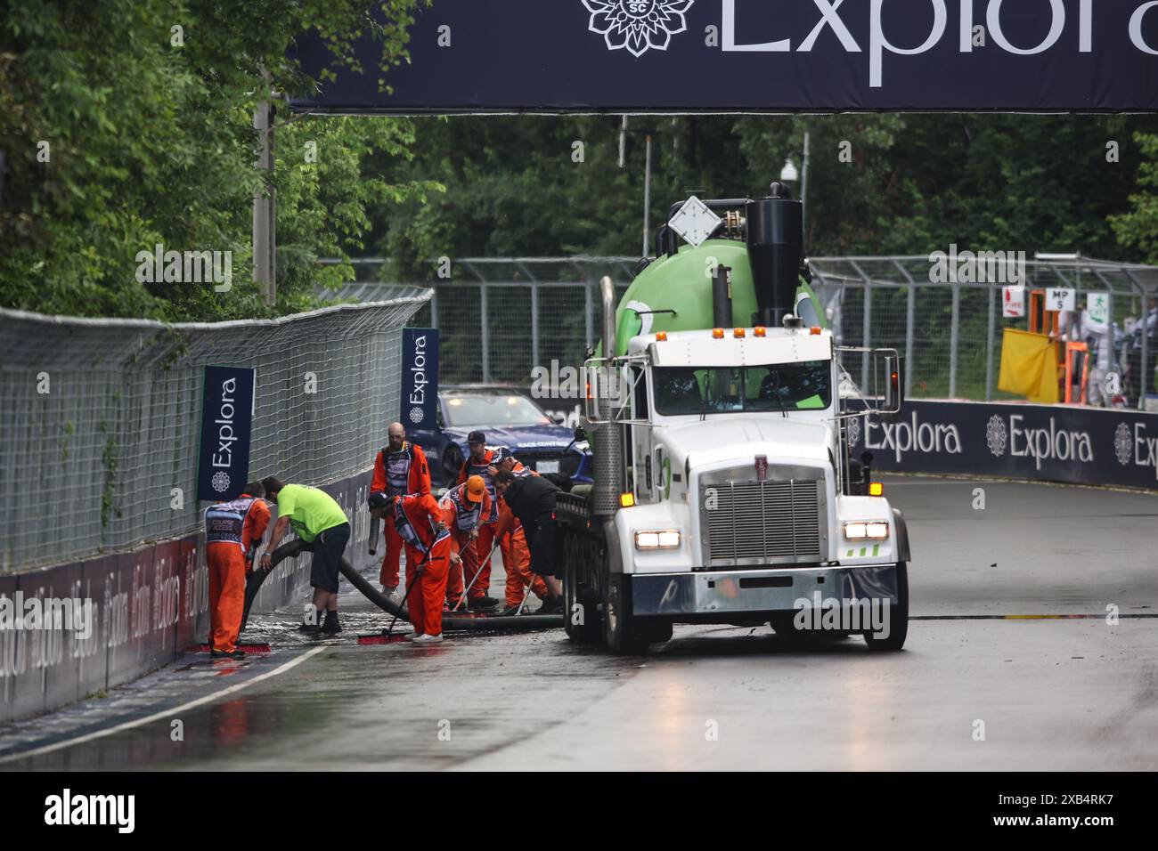 marshall, commissaire de piste, marshal, marshalls, marshals during the ...
