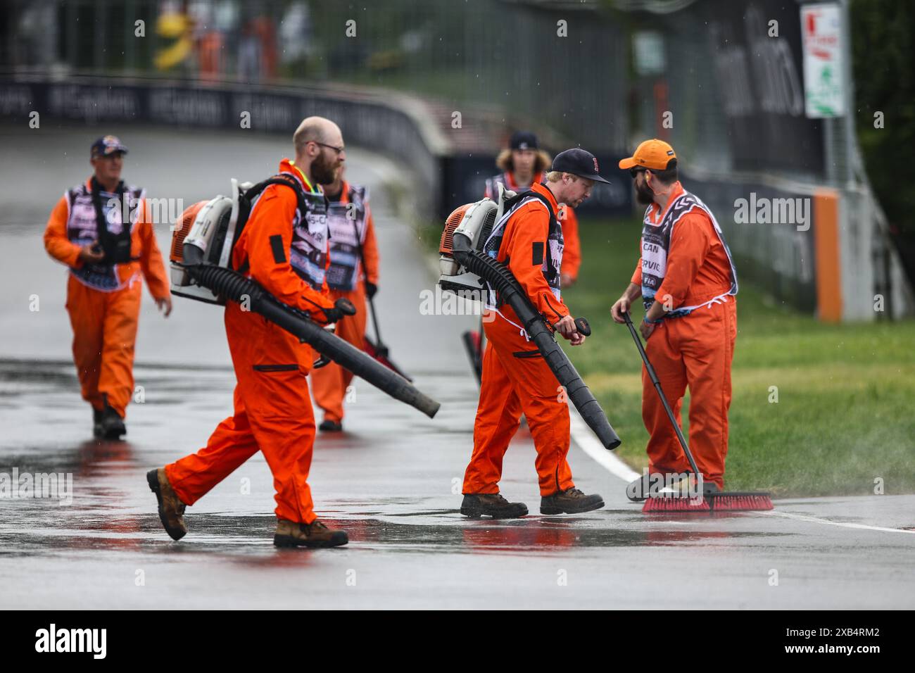 marshall, commissaire de piste, marshal, marshalls, marshals during the ...